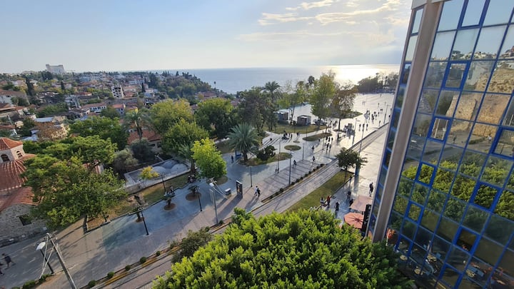 Antalya Kaleiçinde Efsane Manzaralı Yer - 안탈리아