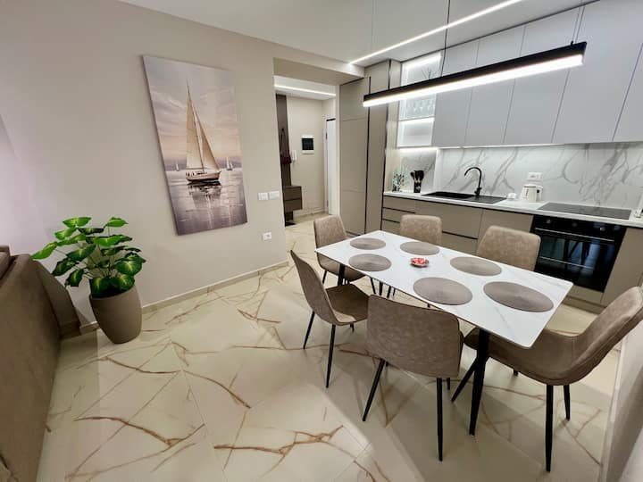 Juri Apartament Lungomare Vlorë - Vlorë