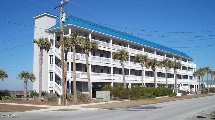 Seacoast Views (Unit 27) No Nightly Minimum! - Surf City, NC