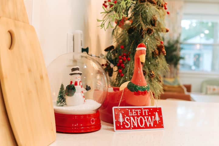 Tropical Christmas Village | Near Nights Of Lights - St. Augustine