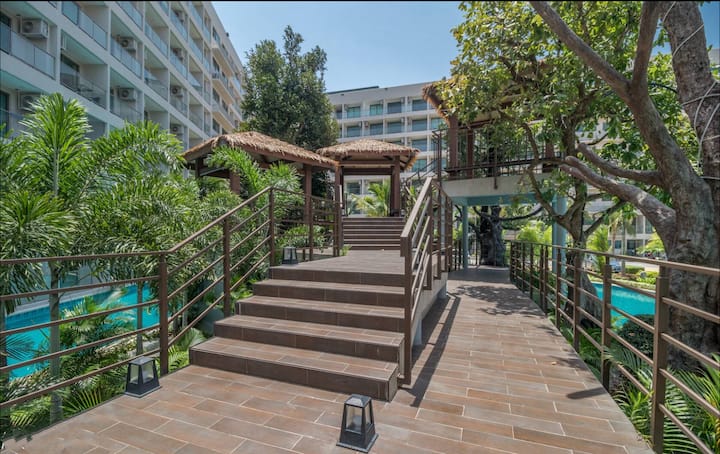 #716p/ Laguna Beach Resort3 The Maldives - Pattaya City