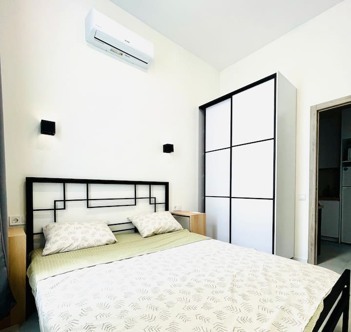 ! Brand New 2rooms+balcony Center! - Kharkiv