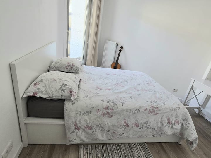 Chambre Noisiel Bien Située - Noisy-le-Grand