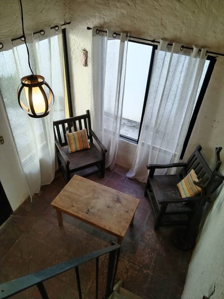 Loft, Cerca Del Parque, Cómodo, Espacioso - Antigua Guatemala, Guatemala