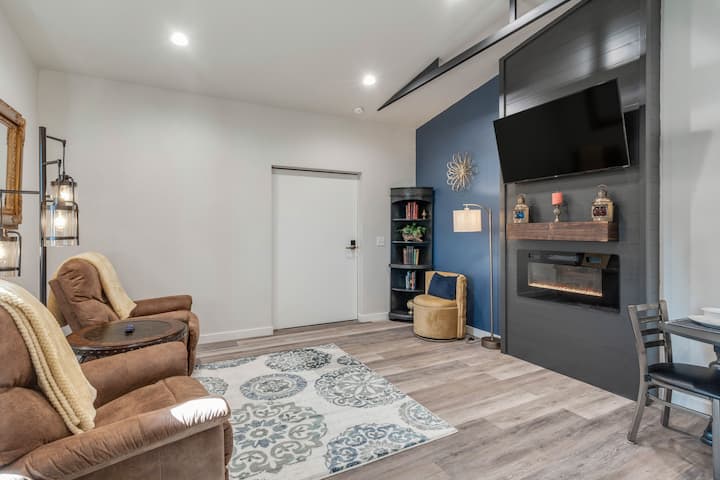 Plum Thicket Cottage - Wichita Falls, TX