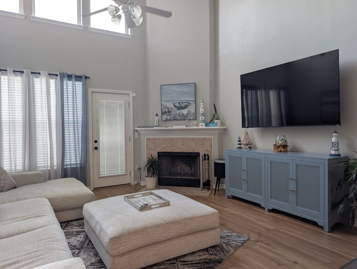 Tower Point Townhouse - College Station, TX