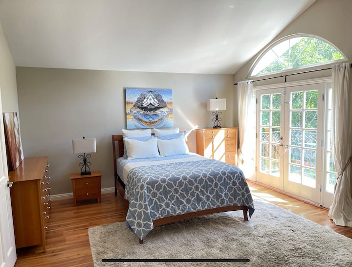 Staycation Close To Malibu Beach - Agoura Hills, CA