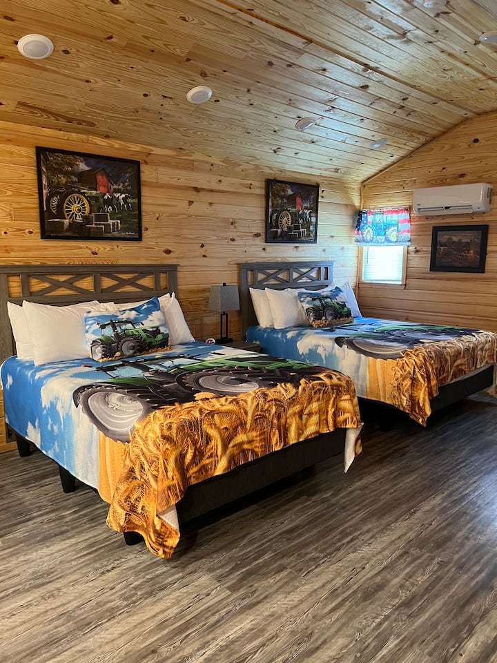 Bluff Creek Cabin, The John Deere #2 Of 6 - Carousel, Giddings