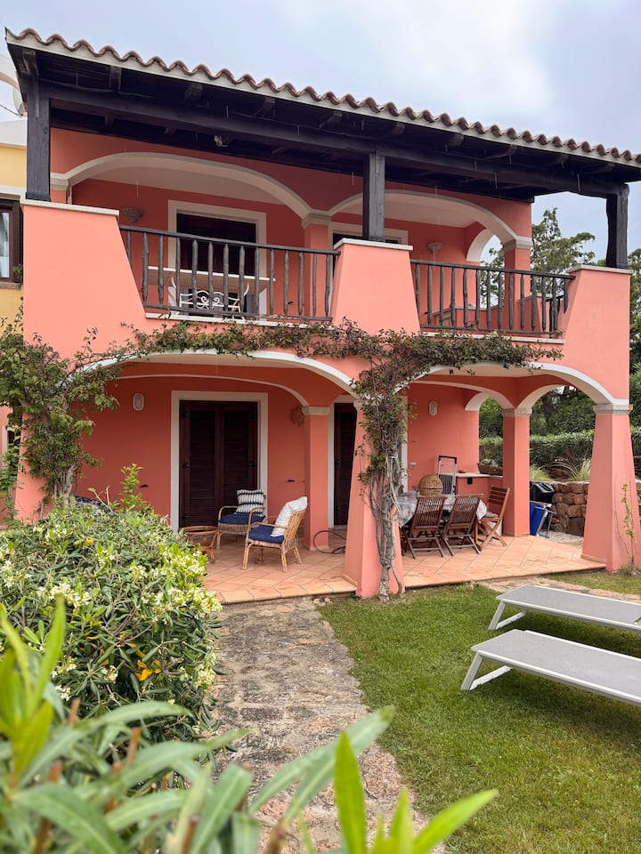 Cozy House With Garden, Spiaggia Bianca Sardinia - Golfo Aranci