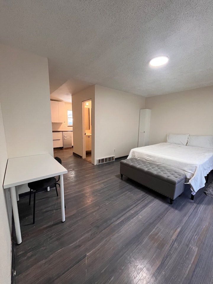 Private Newly Renovated Studio Near Csu - Fort Collins, CO