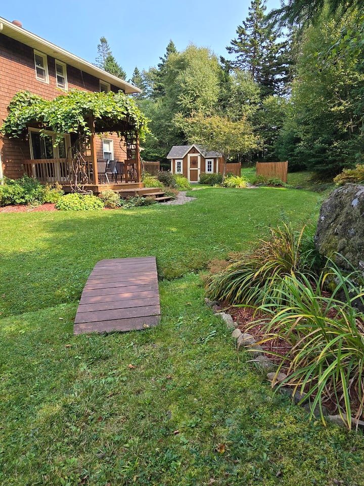 Hilltop Hideaway - Hampton