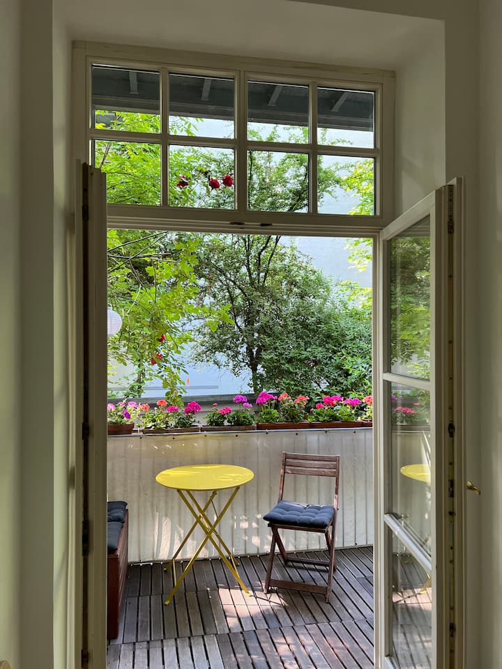 3,5 Zimmerwohnung In Bester Lage, Schönster Altbau - Munich Central Station