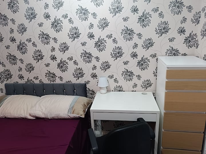 Cosy Single Room In Dublin Home - 都柏林