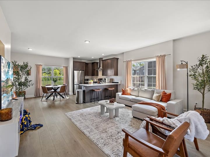 Must See! New Home 9 Mins To Campus-stadium Goblue - Ann Arbor, MI