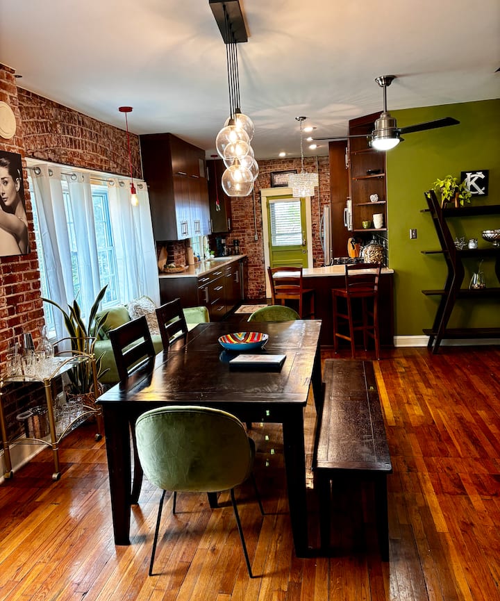 The Brickhouse Kc Dtown 1st Fl 2br/2bath Huge Apt - Kansas City, KS