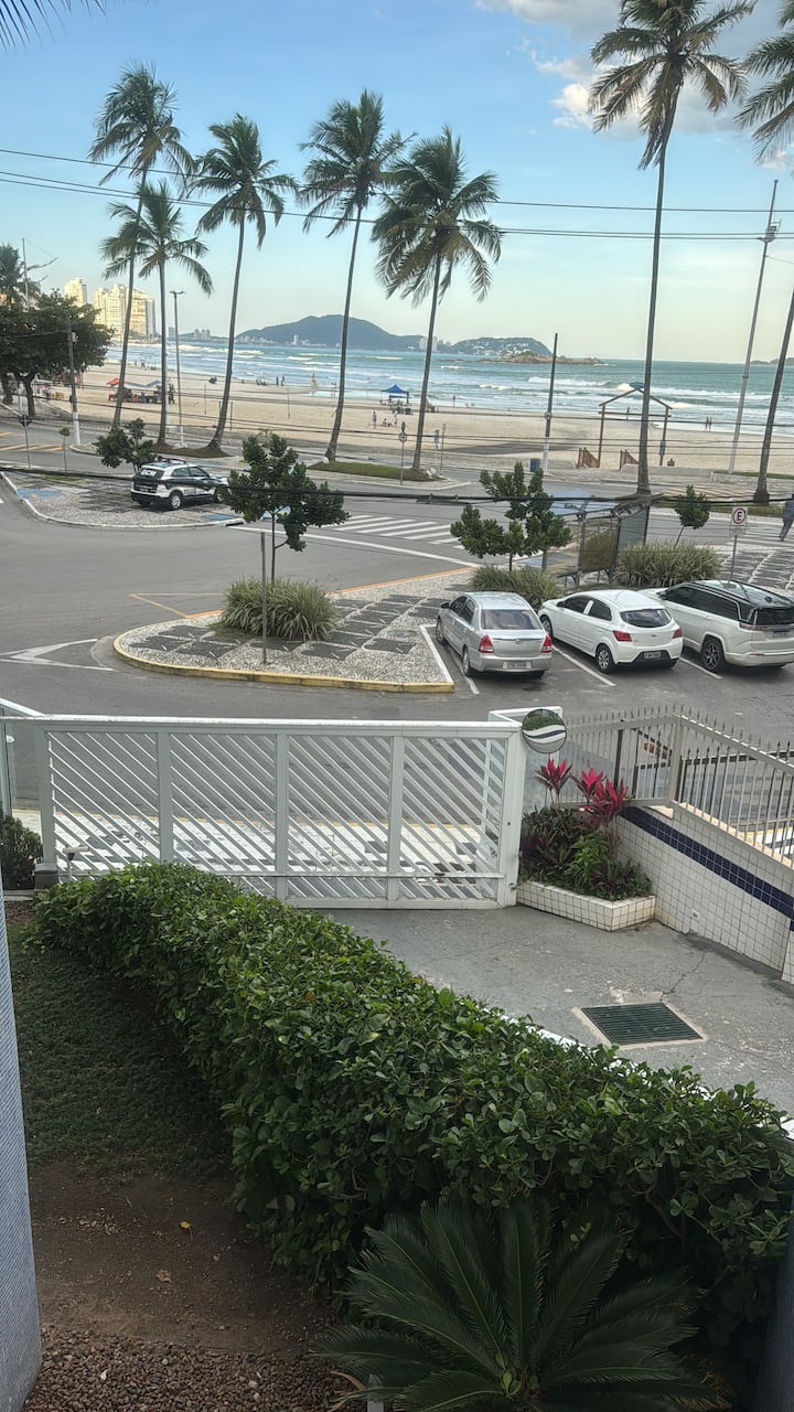 Apartamento Em Frente à Praia Pitangueiras - Gjá - Guarujá