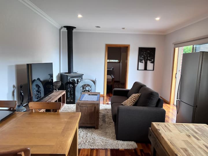 Best Views Salisbury Guesthouse. Monthly Stays - Melbourne