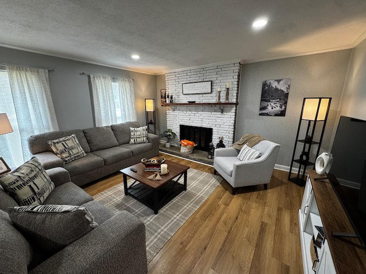 3br Near Ut Knoxville | Sleeps 6 | No Fee - ノックスビル, TN