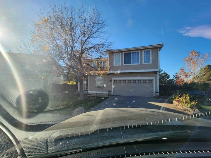 Quiet Highlands Ranch Home - Highlands Ranch, CO