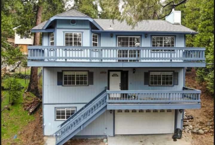 Blue Bird Cabin - Lake Arrowhead, CA