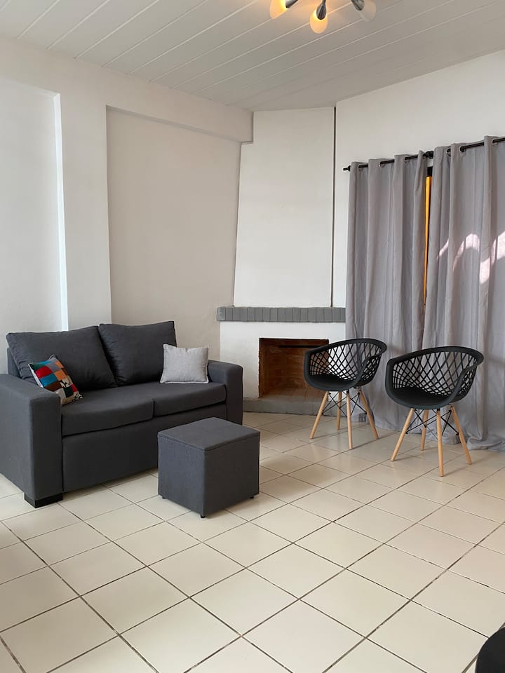 Casa Para 4: Parking Y A Pasos Del Estadio - Paraguay