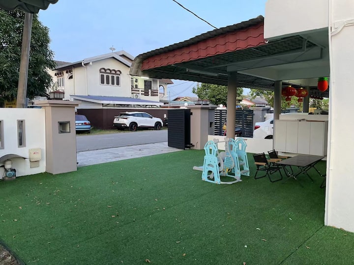 Lim Family Homestay - Jenjarom