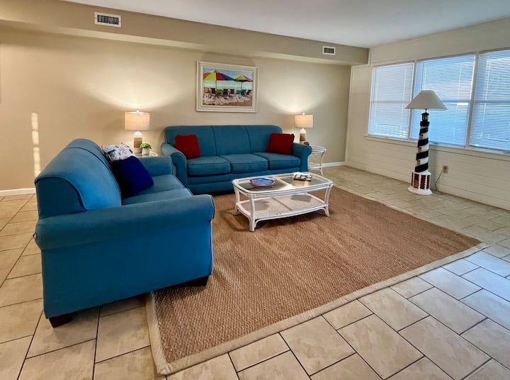 Oceanfront Family Suite - Avon, NC