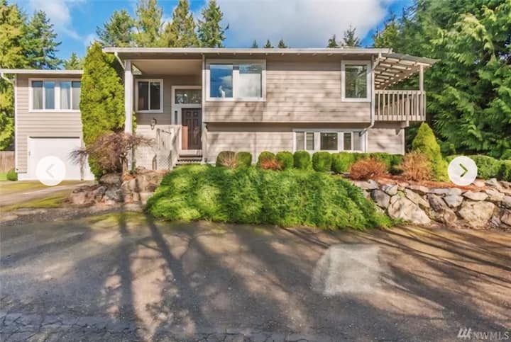 Dt Bothell Spacious 3 Bedroom 2 Bathroom Unit - Woodinville, WA