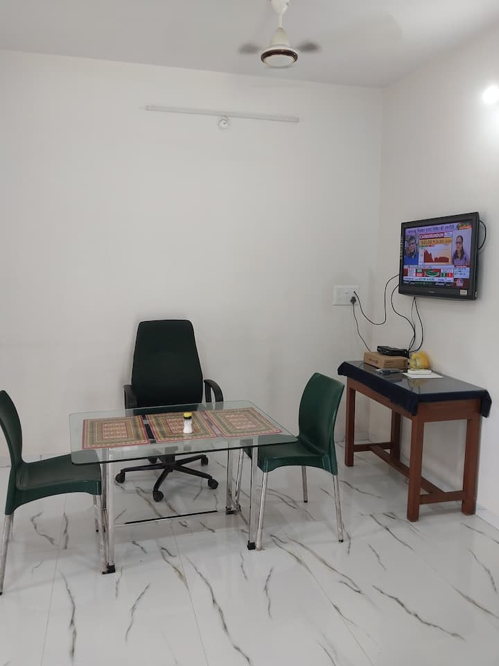Ag House Home Stay G-1 - Vapi