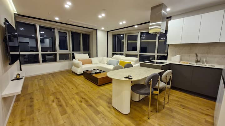 더 펜트하우스4041 레지던스호텔 하이엔드뷰 40 67평형 - Busan