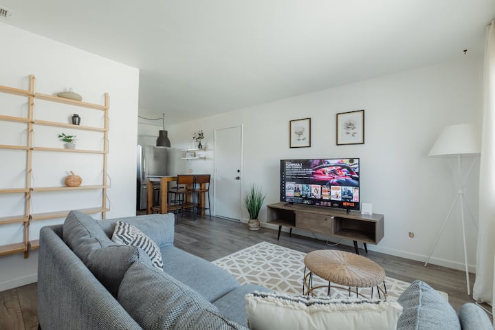Neatly Styled Home! - Sacramento, CA