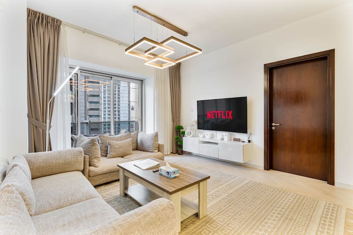 Modern 3br | Marina View | Prime Location - Dubai