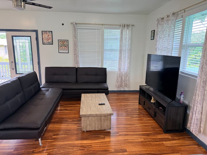 Bright 3br Hilo Home – Walk To Bayfront - Hilo, HI