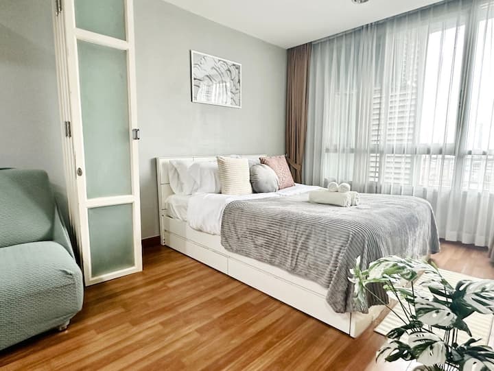 302 Center Pool 3persons Bts 8min Asiatique - Bangkok