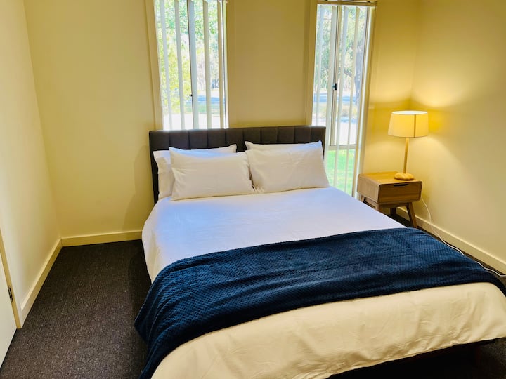 Pakenham House - Gumbuya World, Tynong North