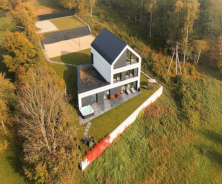 The East House One - ポーランド