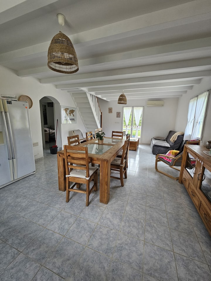 Maison Avec Accès Rivière, Grand Terrain Clôturé - Hautes-Alpes