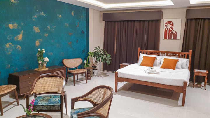 Eco-modern Luxurious Space - Goa