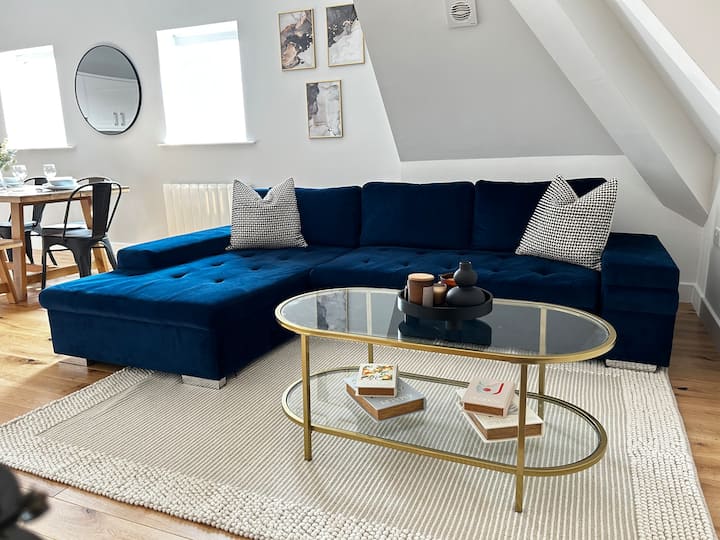 City View Penthouse Apartment/ Allocated Parking - Southampton