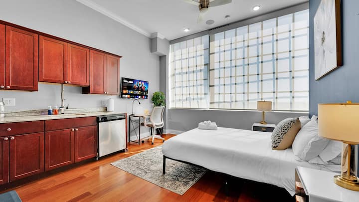 Luxury Studio | Northern Libs | 1 Bed | Onsite Gym - Lawndale - Philadelphia