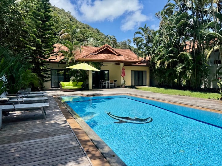 Peaceful Pool Villa In Lush Hills - Kata Beach
