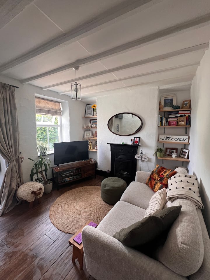 Little House - Bangor, UK