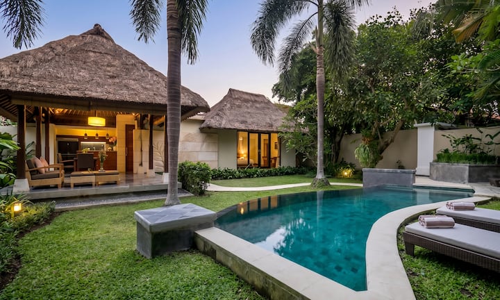 Spacious Villa And Lush Garden In Ubud’s Downtown - 우부드