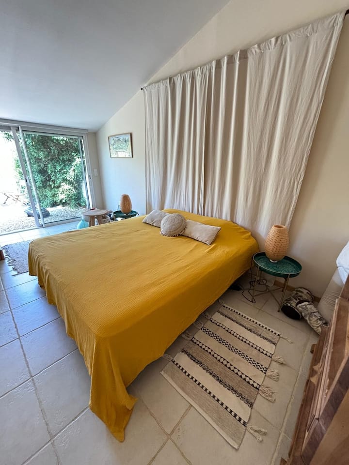Chambre Privée Au Calme - Roussillon