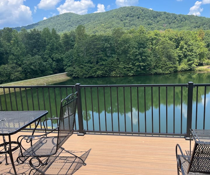 The Lake House - Cleveland, GA