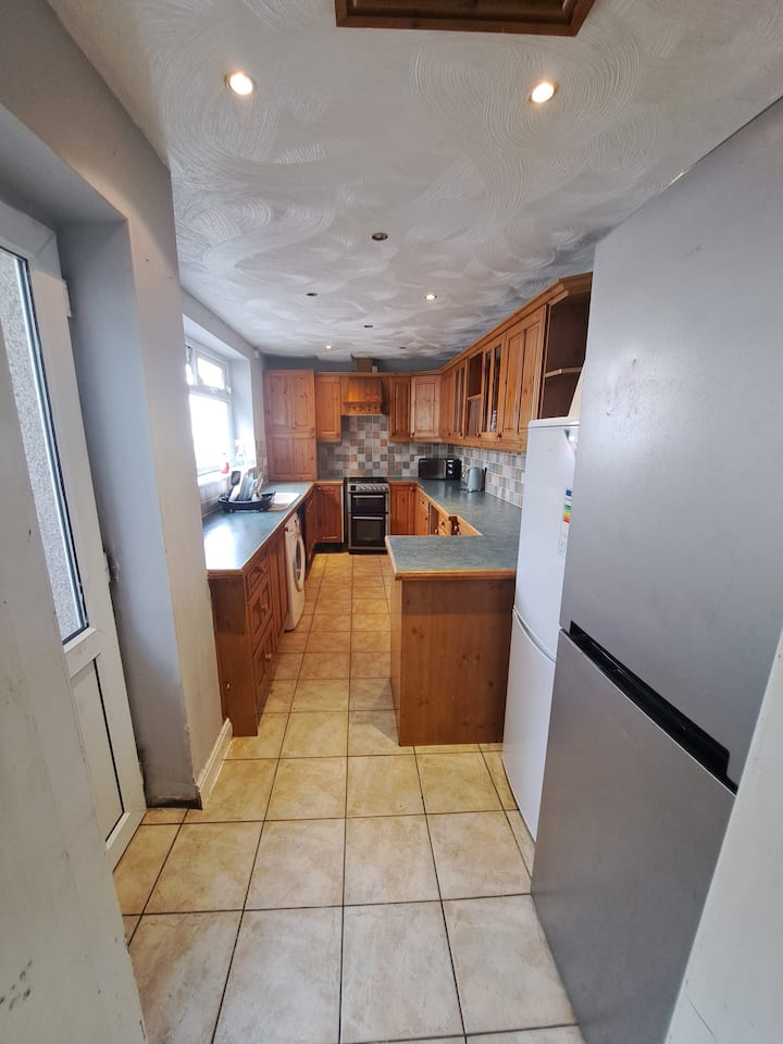 Room Available Rosegrove Lane. - Burnley