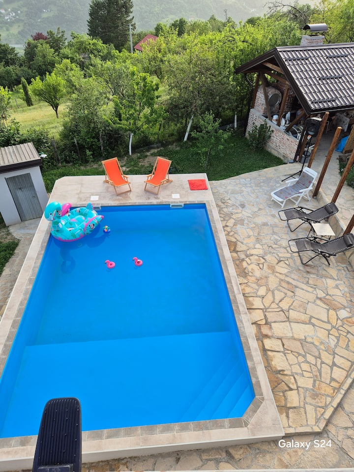 Semizovac Home Pool And Relax - Sarajevo