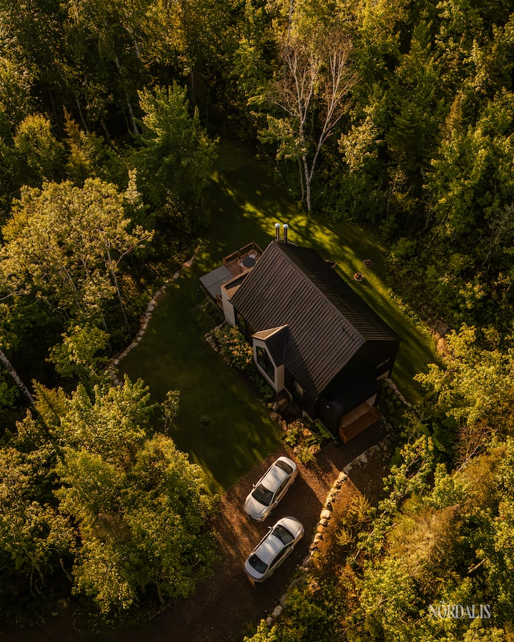 The Nest | Spa Dry And Steam Sauna Lake Fire Pit - Quebec