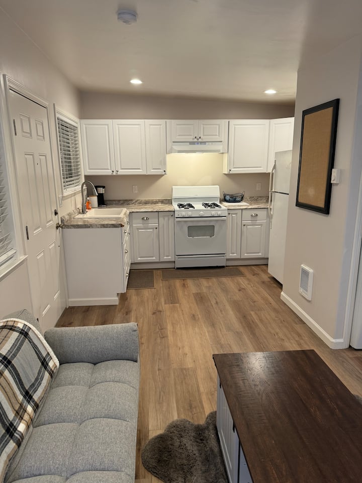 Private Unit Salinas, Near Monterey & Laguna Seca - Salinas, CA