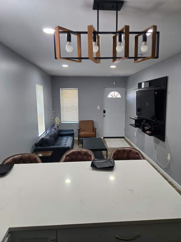Cozy Home - Gary, IN